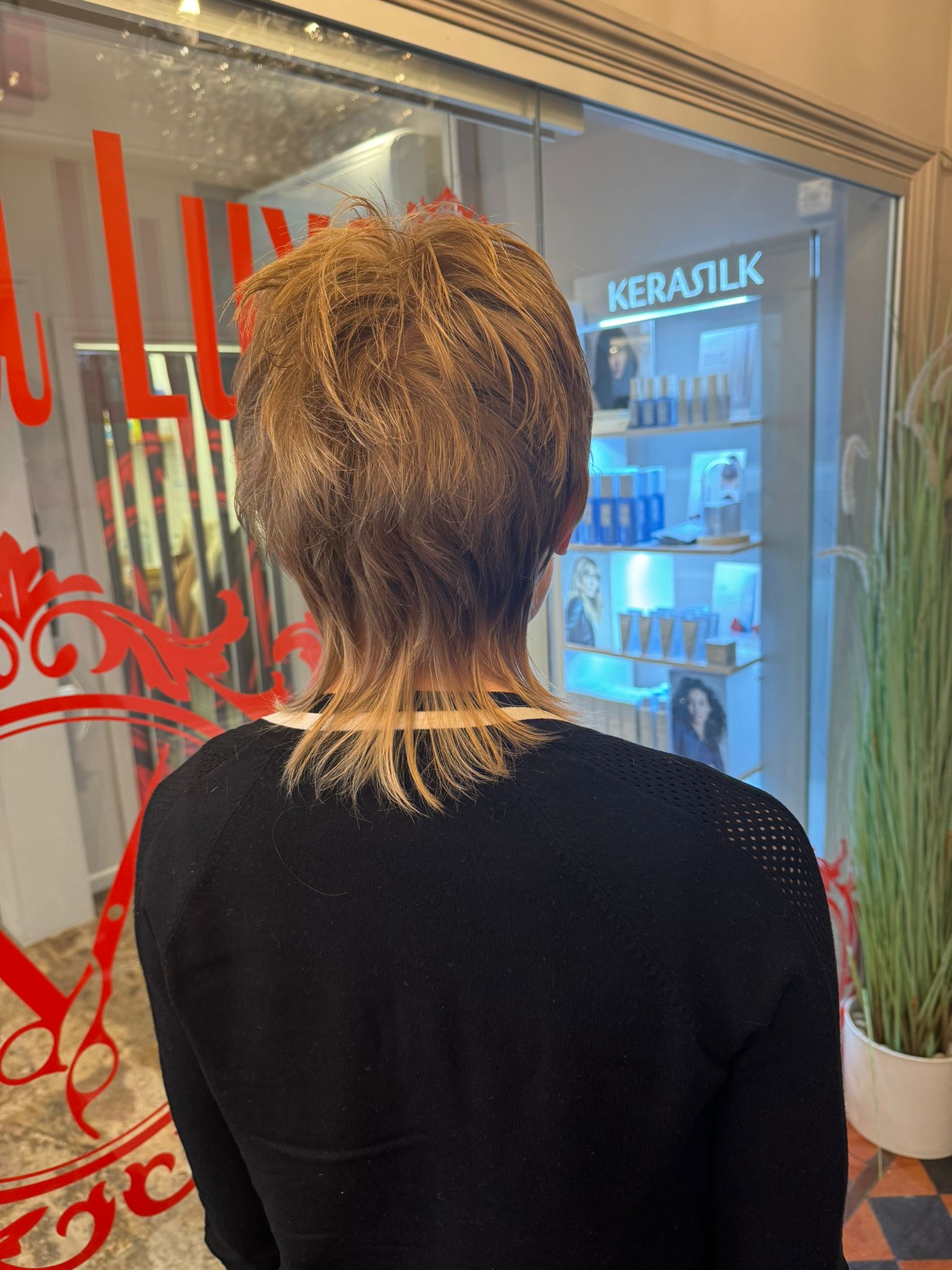 Calligraphy cut – Casa Luxe