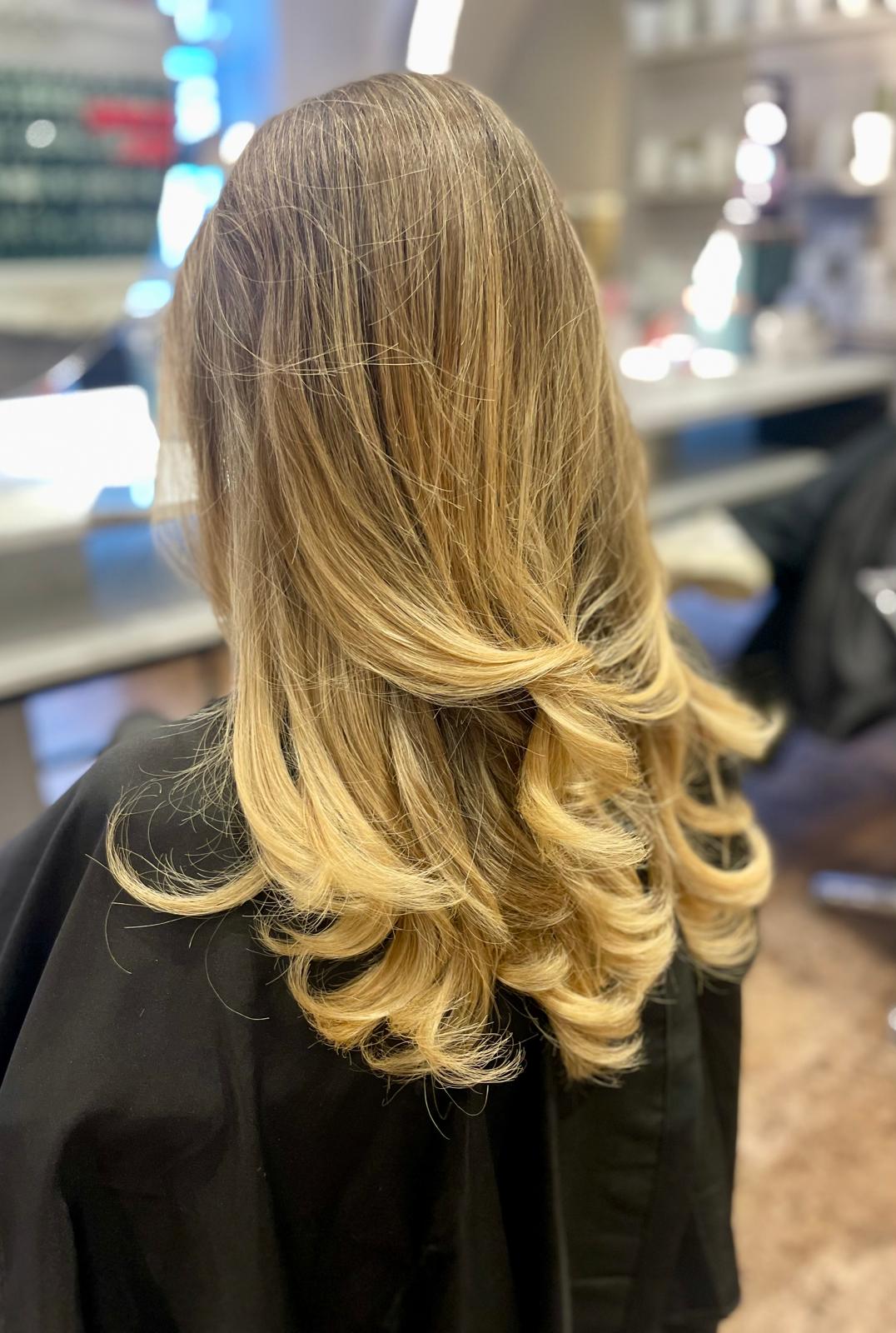 Highlights, Cut and Curl – Casa Luxe